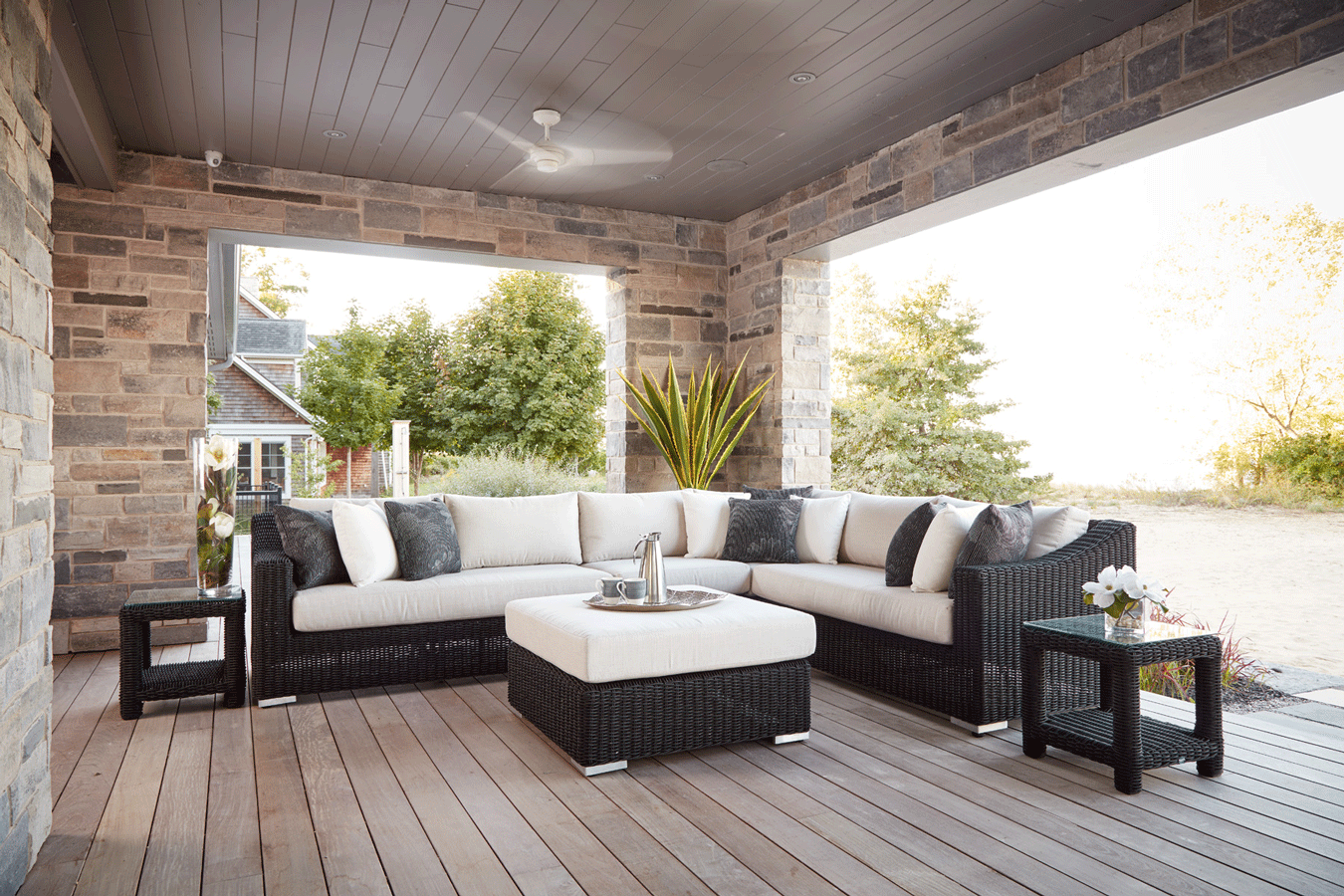 Living in Absolute Comfort Outdoors this Summer. Doing it in Style ...